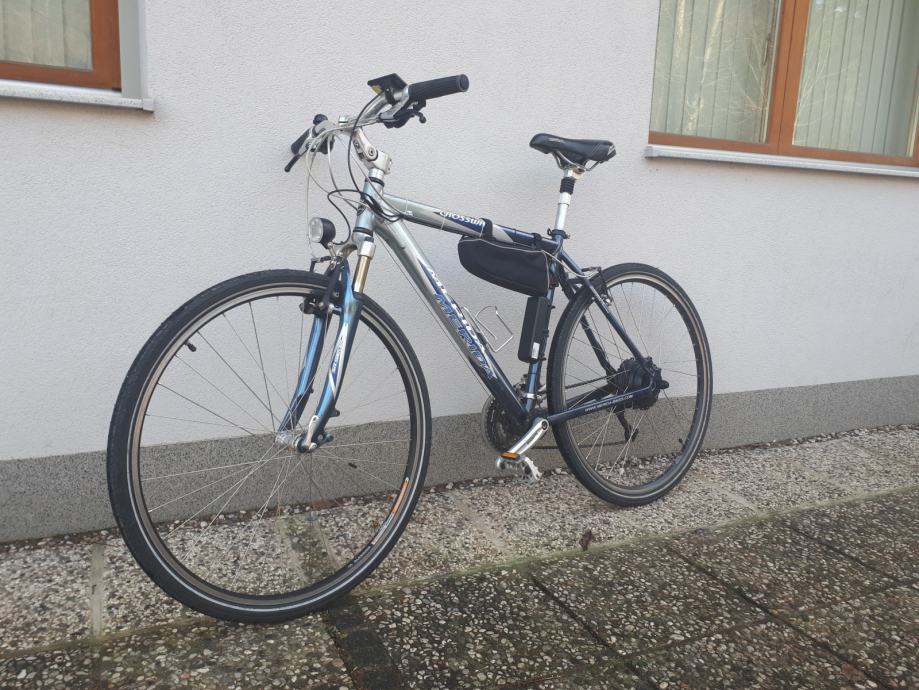 Merida Crossway 8700 električno kolo