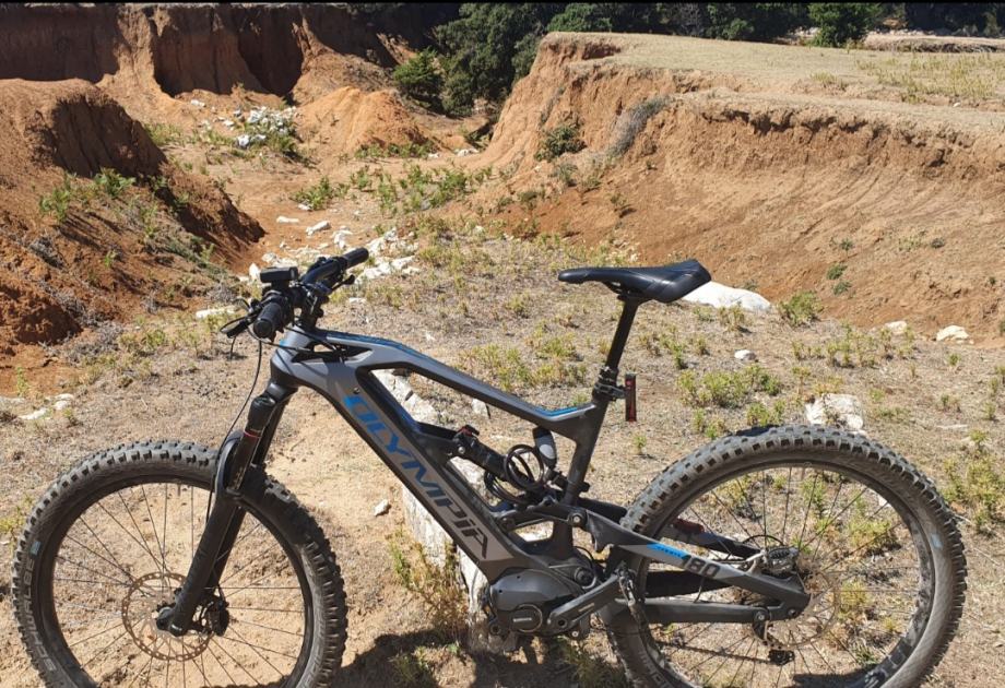 Olympia HAMMER električno enduro kolo In SCOTT ROXTER OTEOŠKO