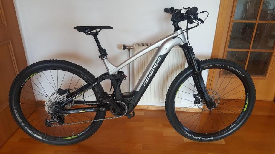 Polno vzmeteno električno gorsko kolo Genesis e-VO FS 2.2 29 2022