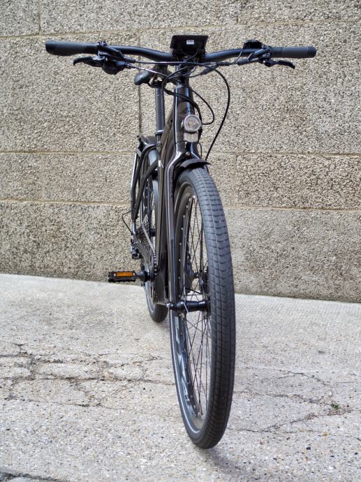Vrhunsko treking električno kolo GIANT 45 km/h-kot NOVO -1.400€ CENEJE