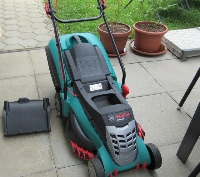 Električna kosilnica Bosch Rotak 43