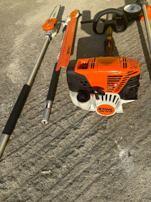 Stihl KM131R KOMBI Engine KM Hedge Trimmer/Chainsaw/Edge Trimmer MINT