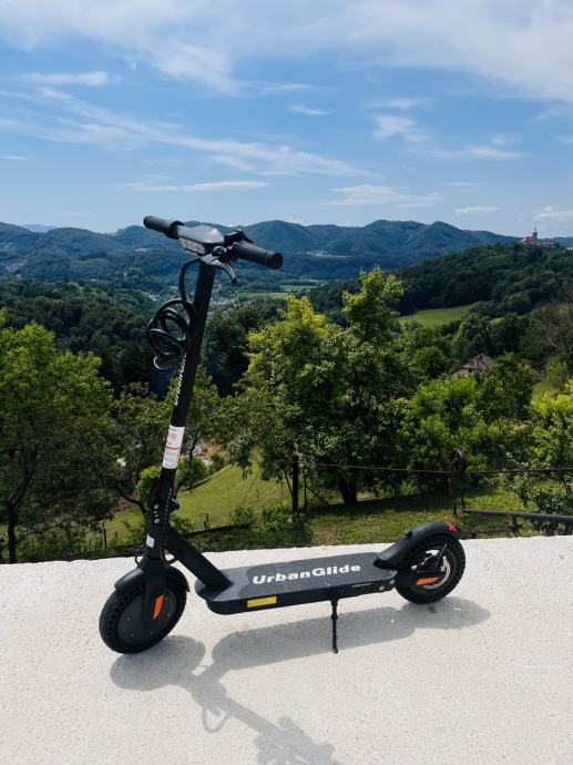 Električni skiro UrbanRide 100XS – 25 km dometa, odlično ohranjen