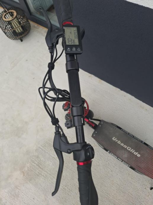 UrbanGlide E-Cross Pro Boost električni skiro, 2 x 800W