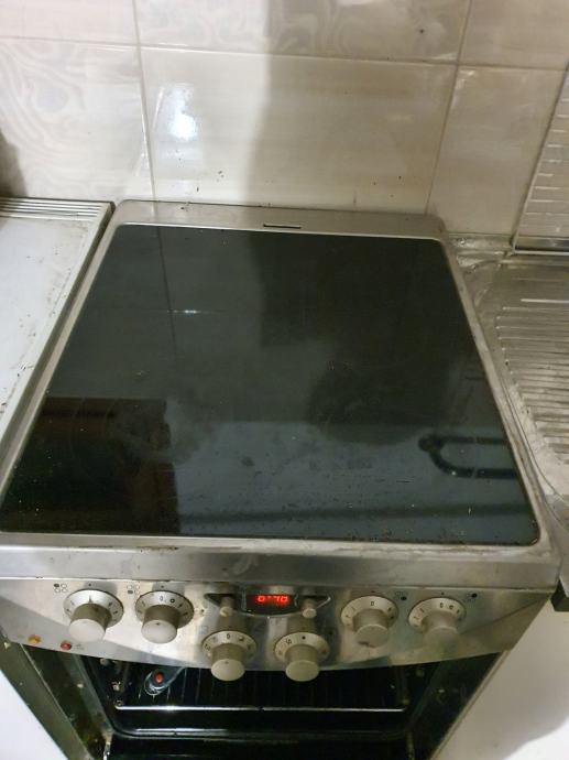 ELEKTRIČNI SAMOSTOJNI ŠTEDILNIK GORENJE STEKLOKERAMIČNI
