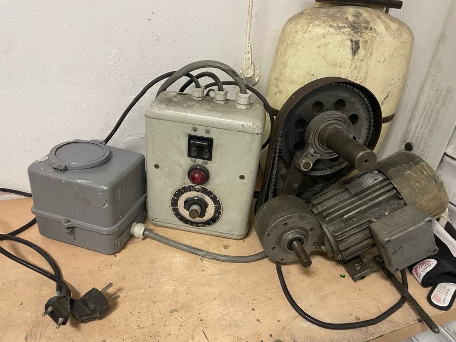 Elektro motor z reduktorjem