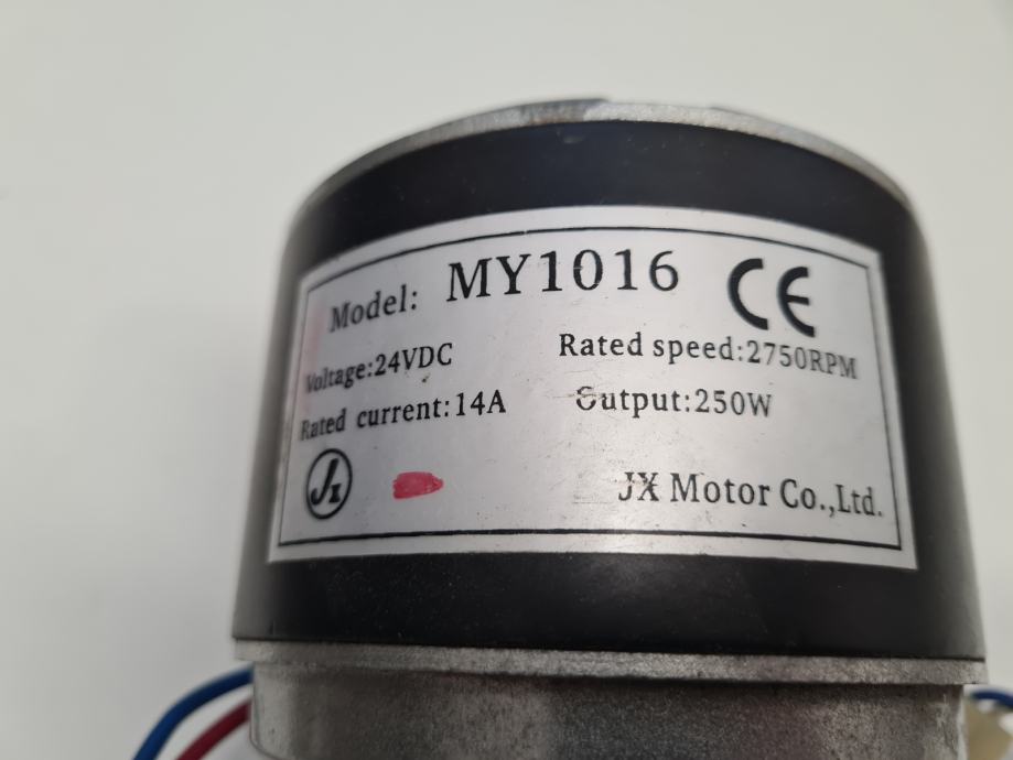 Elektromotor 24 V DC, 250 W, 2750 RPM