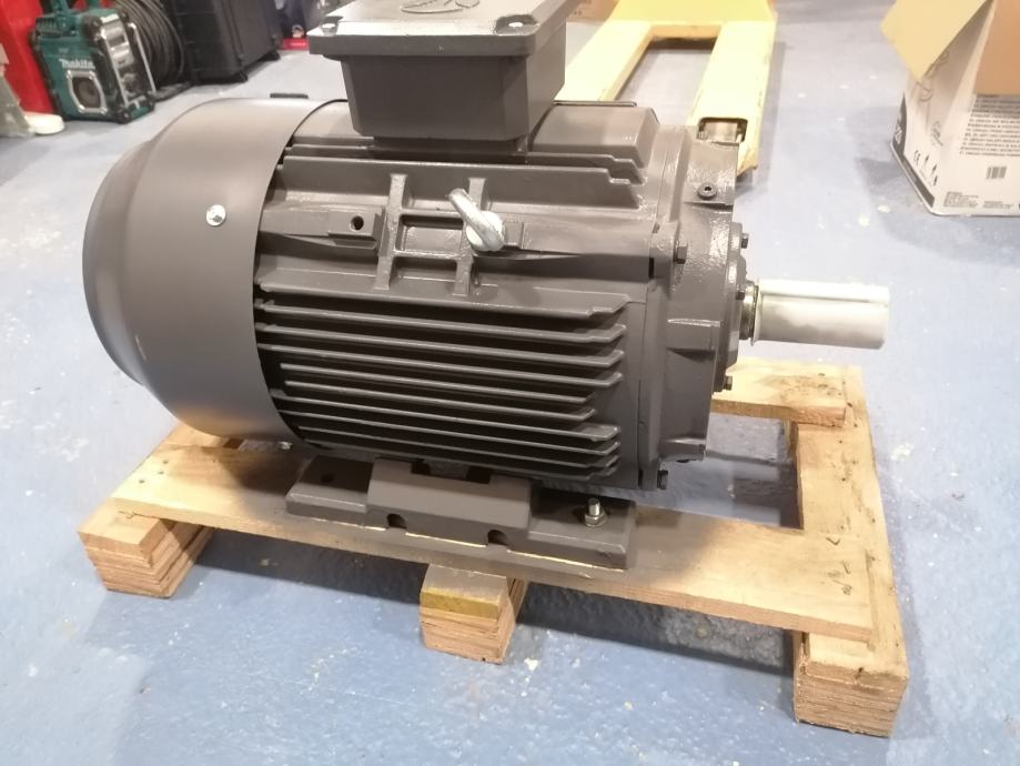 TECHTOP T3CR-180L-4, 22kW, 1400 rpm, B3, IE3, PTC