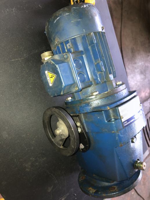 Variator - variomat - VARMEC - reduktor z elektromotorjem