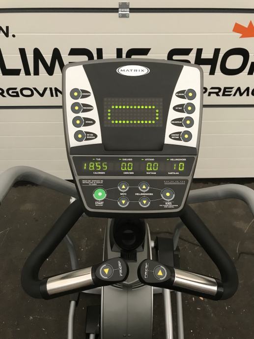 MATRIX ELIPTIK MX-A5X ASCENT TRAINER PROFESIONALNI