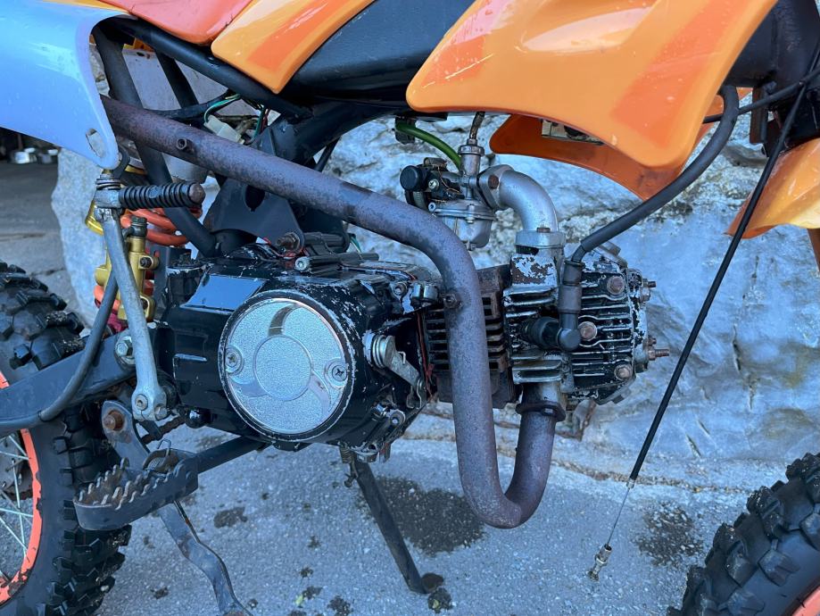 Lifan Loncin 125 cm3, 2012 l.