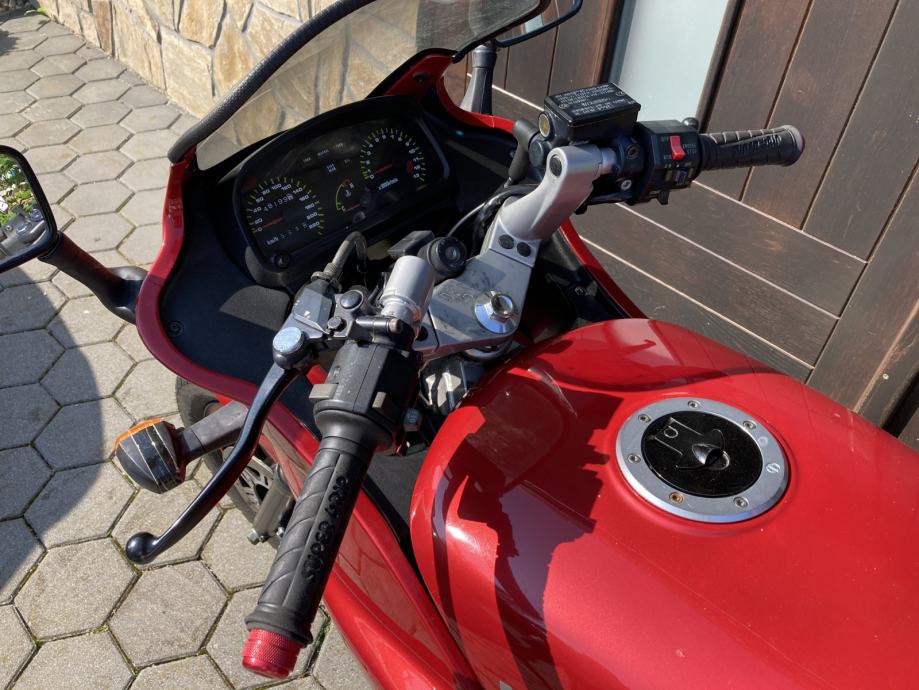 Kawasaki 500 cm3, 1987 l.