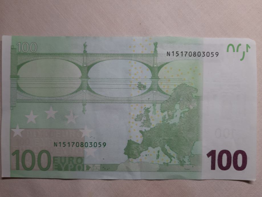 Bankovec 100 eur