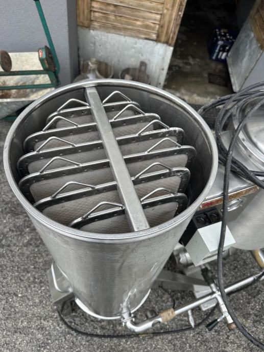 NAPLAVNI FILTER VELO 3M2