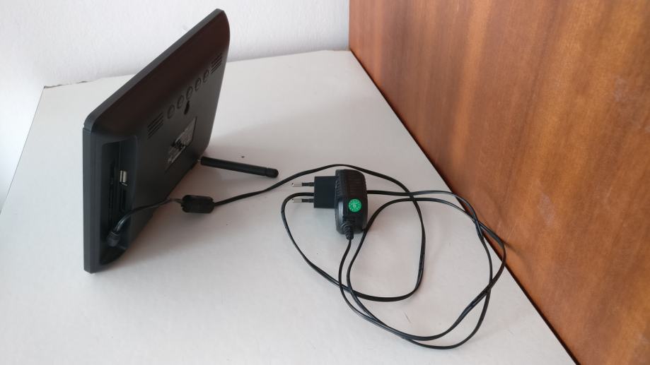 Digitalni foto okvir BRAUN