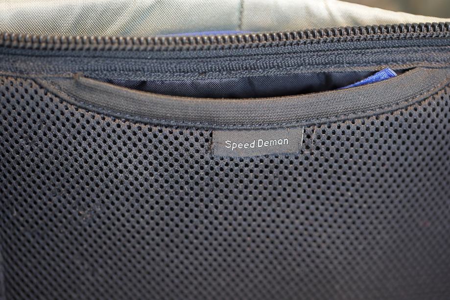 Think Tank Speed Demon foto torbica