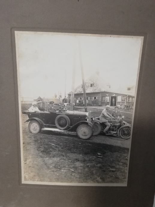 Fotografije stare avti motorji kolesa