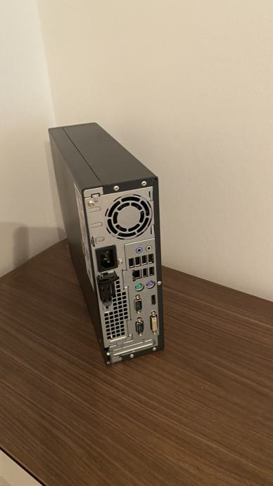 Osebni računalnik Fujitsu ESPRIMO C700, USFF, i3, 8GB RAM, 120GB SSD