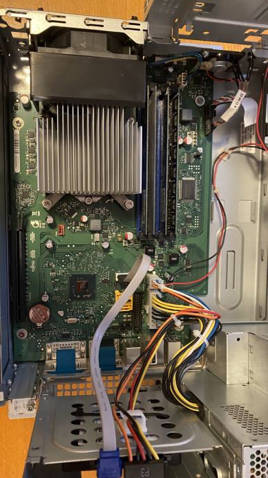Osebni računalnik Fujitsu ESPRIMO C700, USFF, i3, 8GB RAM, 120GB SSD