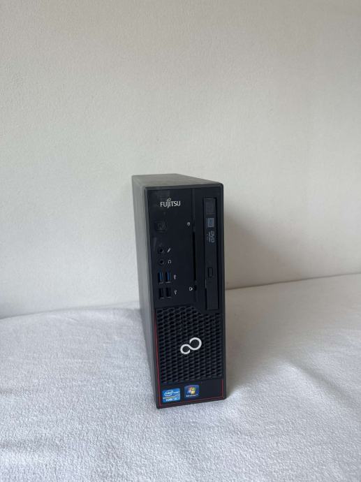 Računalnik Fujitsu ESPRIMO C710 E85+