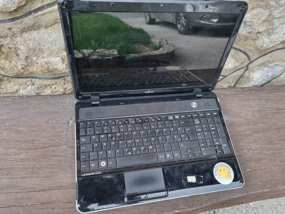 Fujitsu Lifebook A serija, hd zaslon, 320gb disk