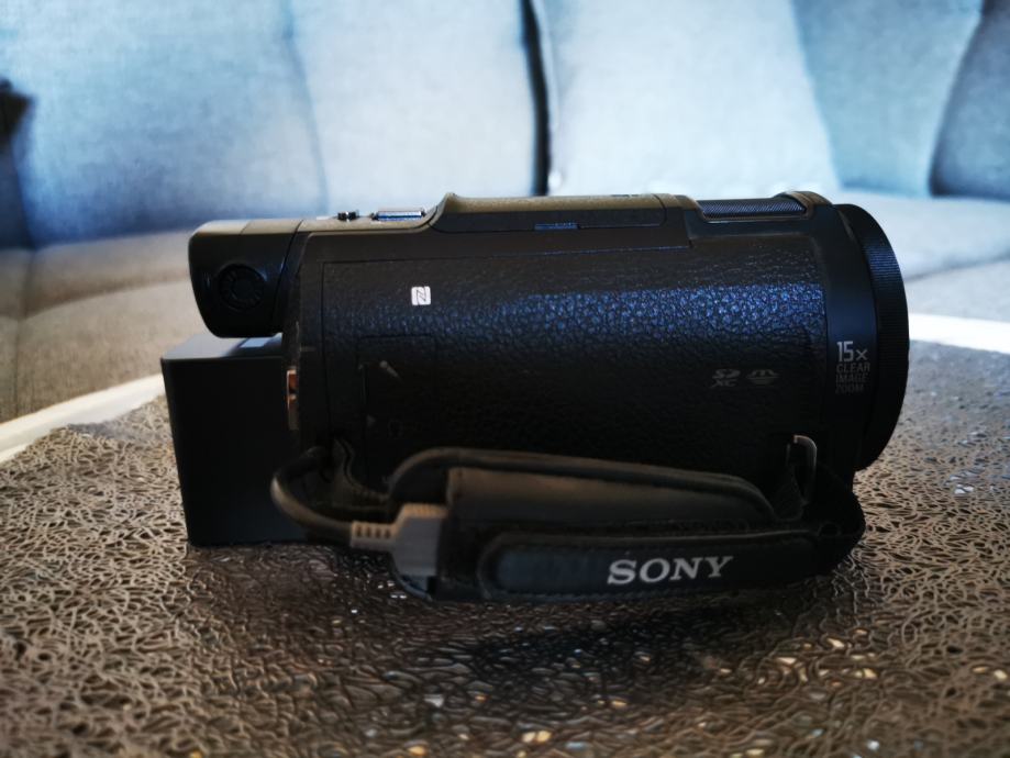 Sony FDR-AX33 handycam