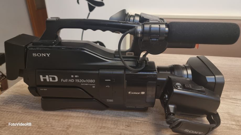 Sony HXR-MC2500 Full HD interni spomin 32GB lahka brezhibno delujoče