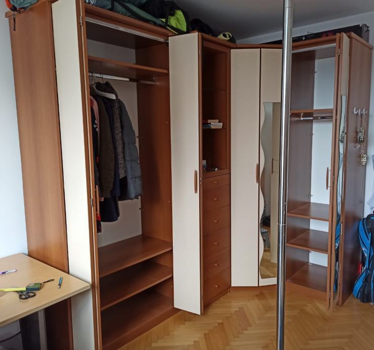 Kotna omara za spalnico - Alples