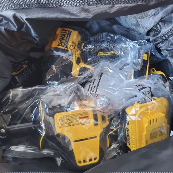 Dewalt Atomic Compact Series 20V Brushless 2 orodji - Combo Kit.