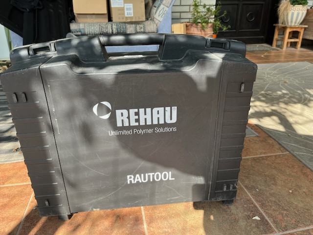 REHAU ORODJE ročno akumulatorski komplet, A-light2