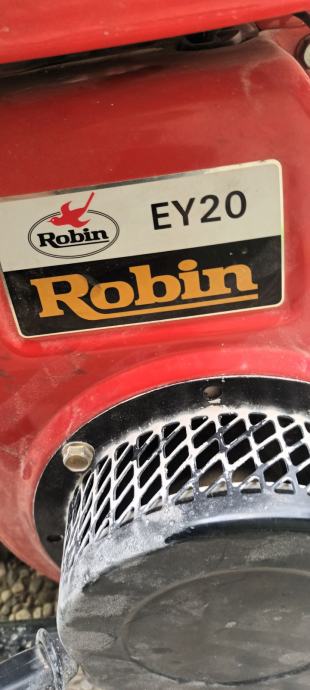 PRODAM GENERATOR ROBIN EY 20 -- ENOFAZNI AGREGAT 2.2 KVA