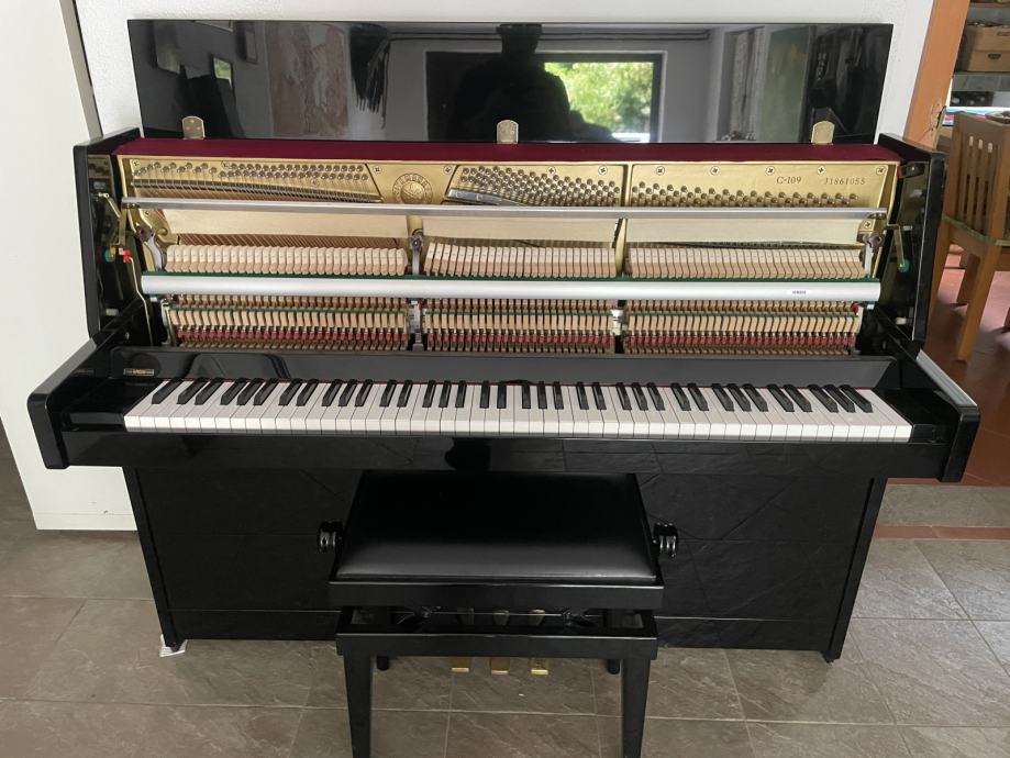 Pianino Yamaha