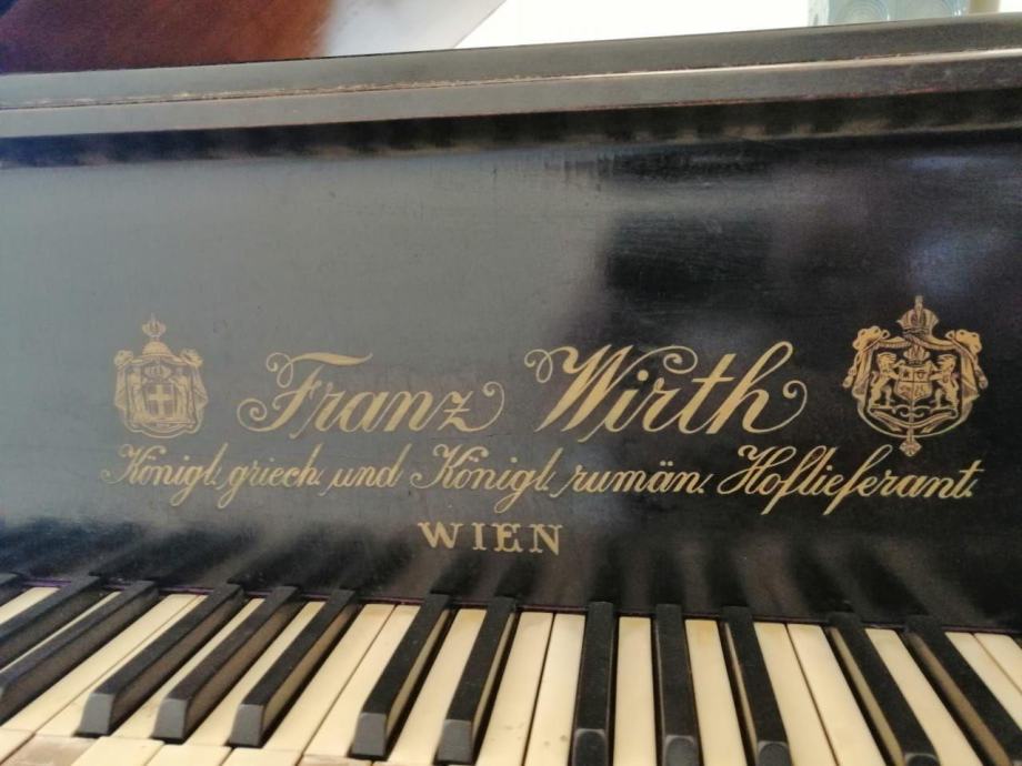 Veliki klavir Franz Wirth, model №.5
