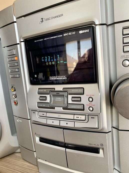Glasbeni Stolp Sony MHC-RG 110