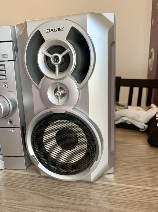 Glasbeni Stolp Sony MHC-RG 110