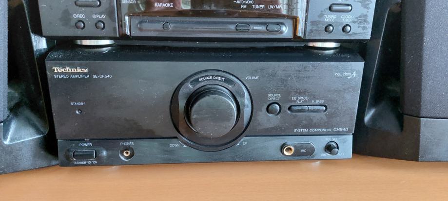 Glasbeni stopl Technics SE-CH540