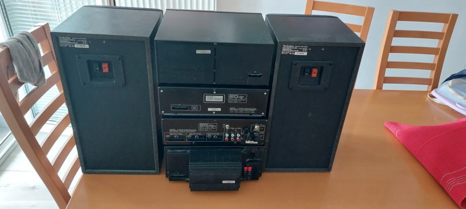 Glasbeni stopl Technics SE-CH540