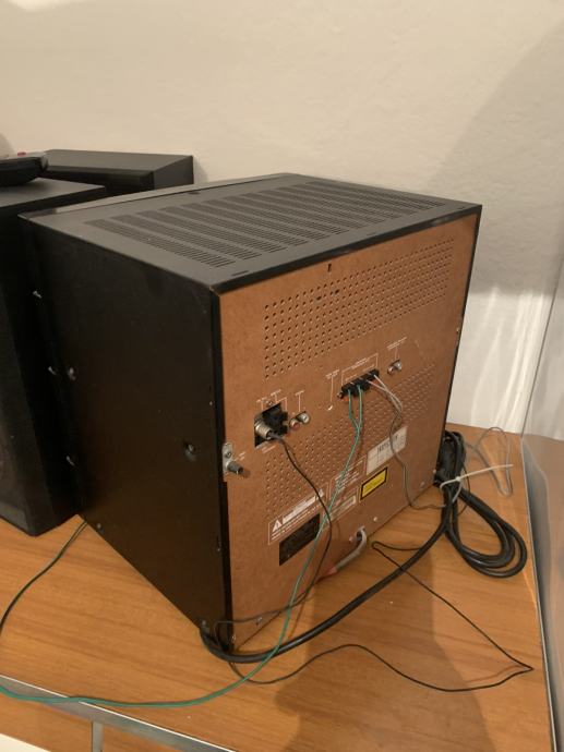 HI-FI stolp Samsung SCM-8100