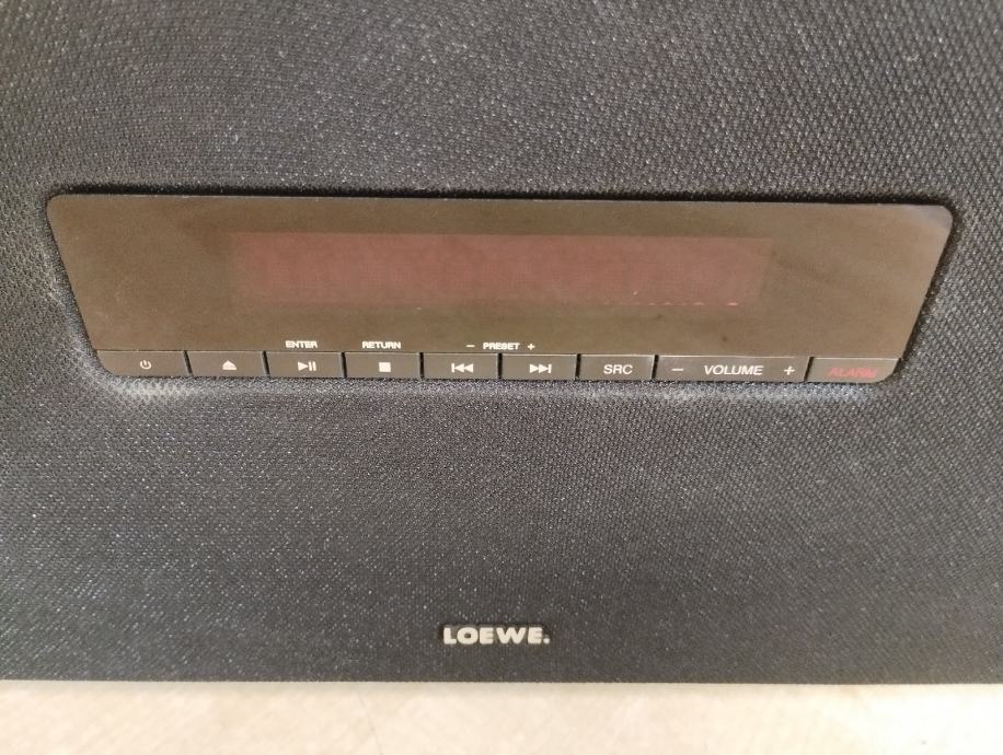 LOEWE SOUNDBOX, CD/USB/FM radio, okvara displaya