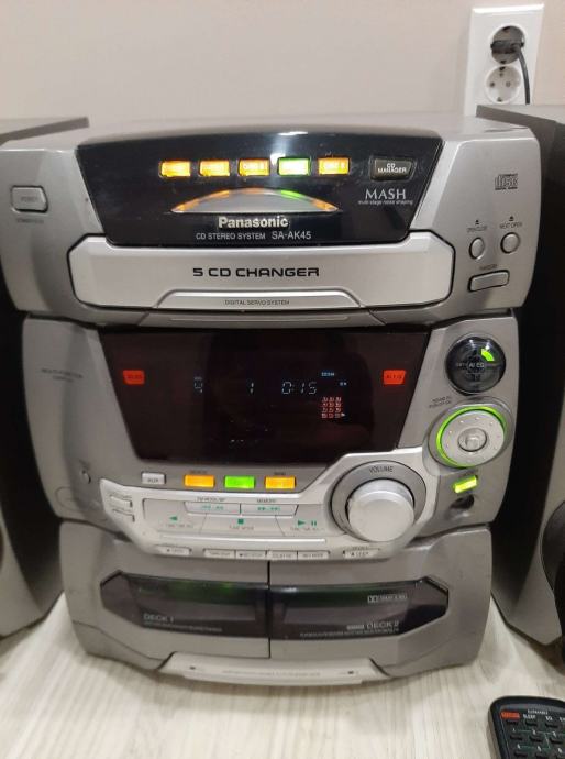 PANASONIC SA-AK45 STOLP 5CD DIGITAL STEREO SYSTEM