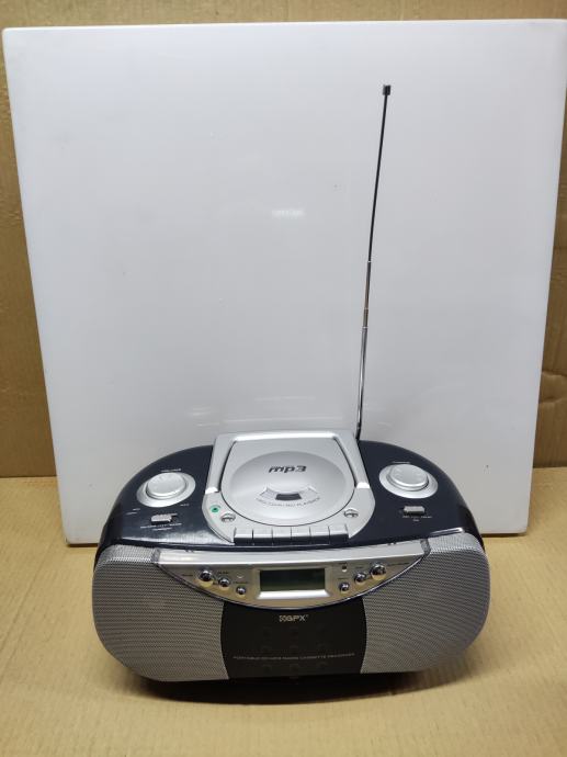 Prenosni radio s CD predvajalnikom