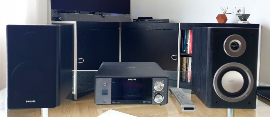 Prodam Philips MCD710 mikro Hi-Fi glasbeni stolp, cena 90