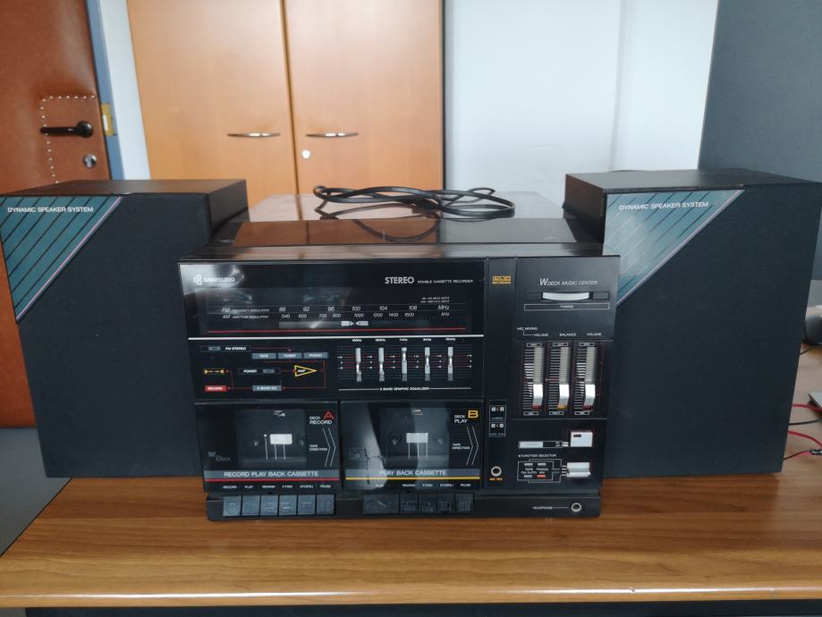 Samsung glasbeni stolp / gramofon / kasetar