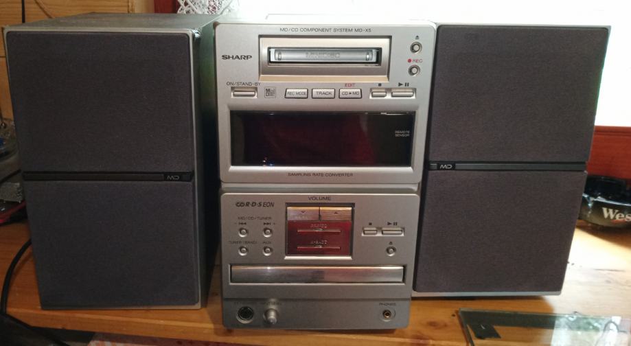 Stolp SHARP MD/CD Komponent Sistem MD-X5