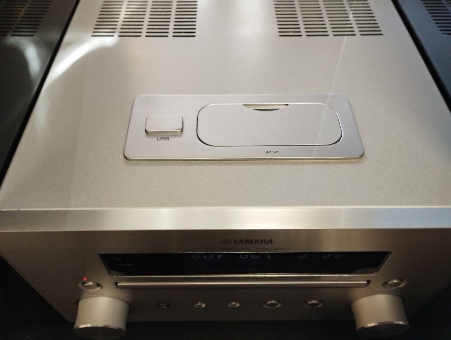 YAMAHA CRX-550 CD RECEIVER, USB + NS-BP200 zvočniki