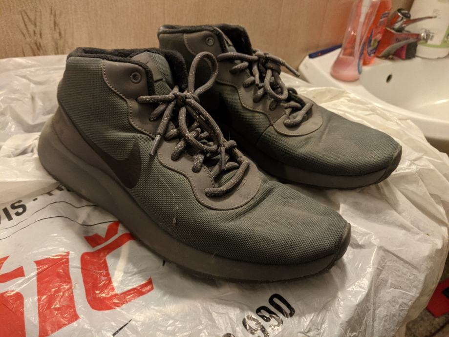 Nike čevlji 46 (45)
