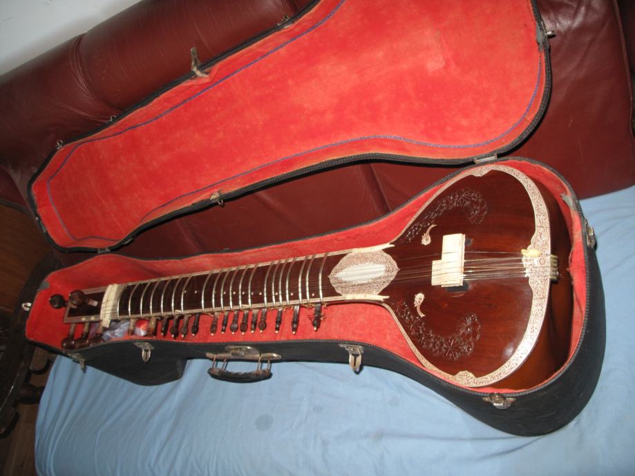 Sitar glasbilo
