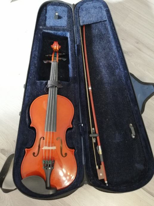 Violina 1/2 polovinka