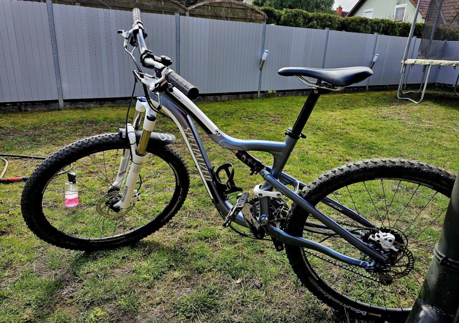 2-v-1 Gorsko kolo Specialized Myka Comp (XS) – Za fante ali punce!