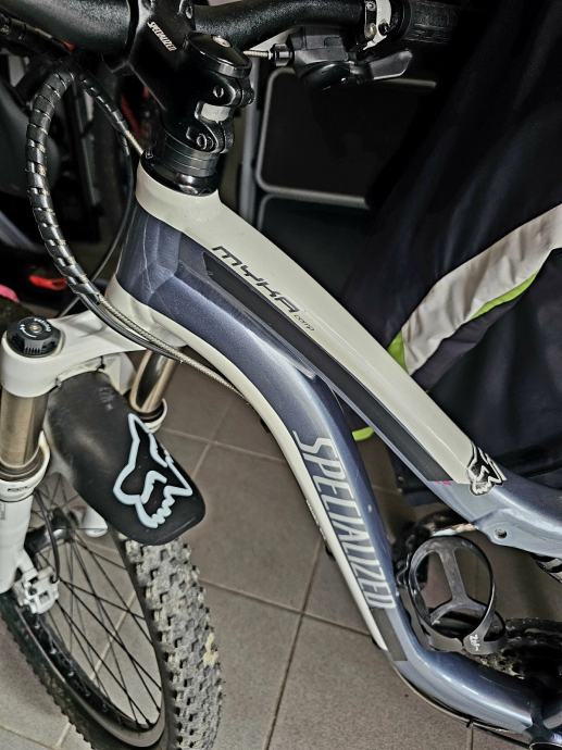 2-v-1 Gorsko kolo Specialized Myka Comp (XS) – Za fante ali punce!